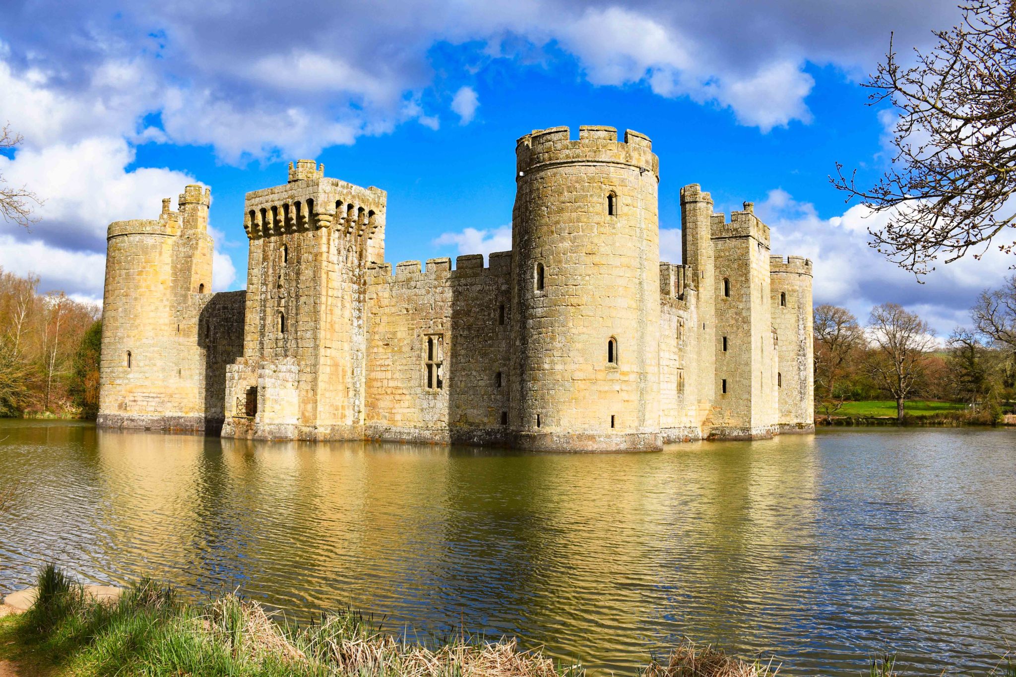 Bodiam : Découvrez le château-fort le plus romantique d’Angleterre ...