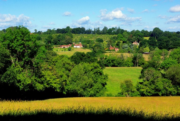 Burwash : Visite guidée de mon village ! - Destination Angleterre