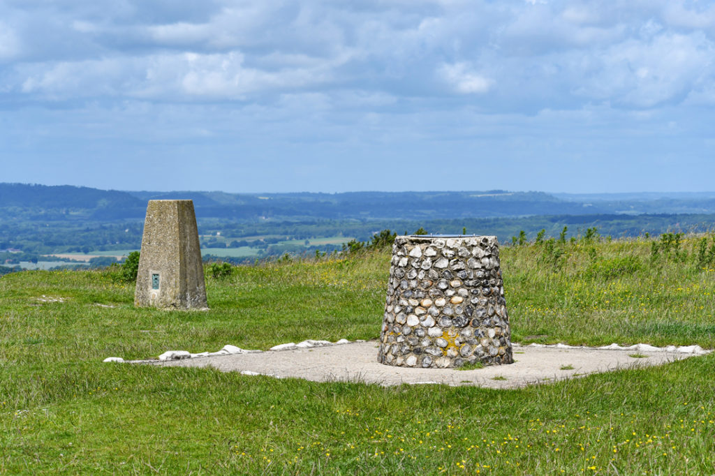 De Harting Down à Beacon Hill : Randonnée en 10 Étapes - Destination ...