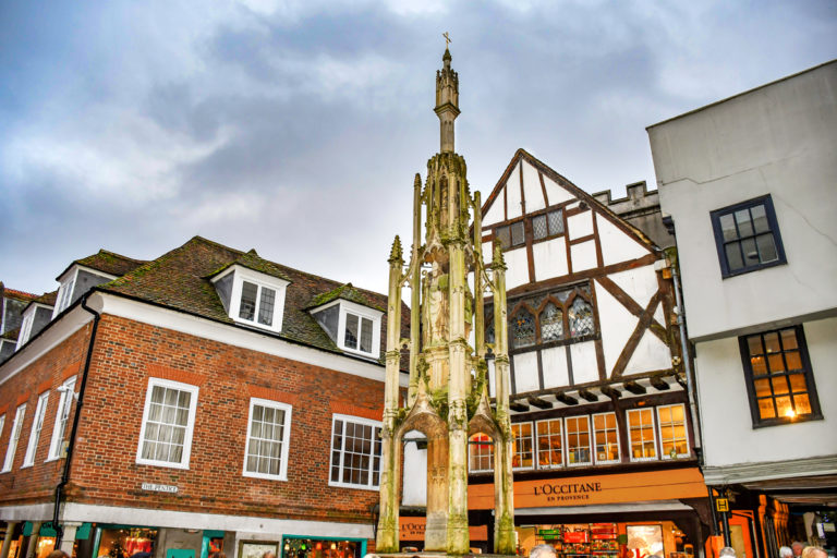 La Buttercross de Winchester : un monument historique et insolite ...
